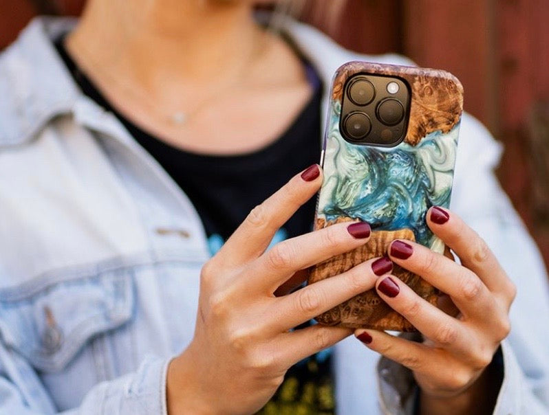 Your Guide to Phone Case Materials: Plastic, Wood, Rubber, and More ...